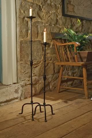 Country Primitives Vintage Market & The French Hen